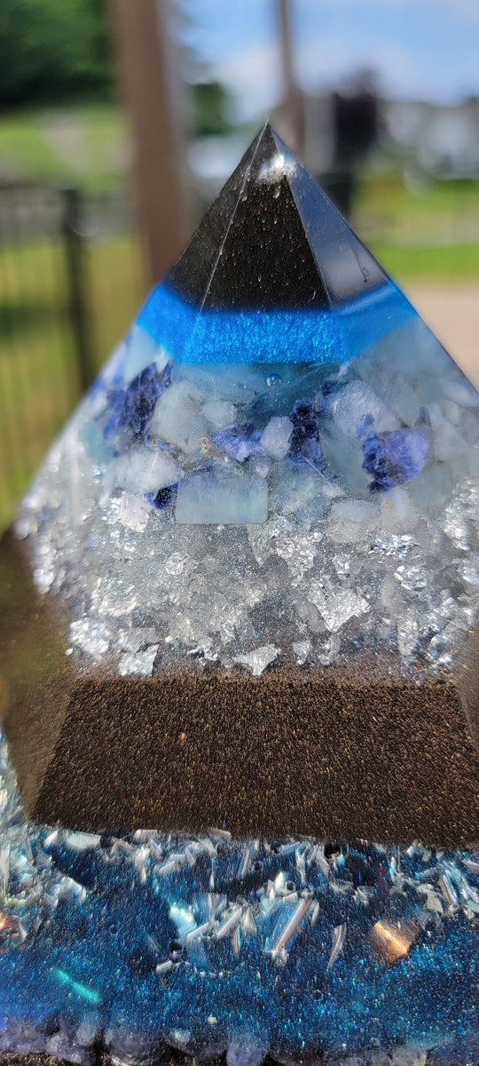 Large Hexagonal Throat Chakra Blue Orgonite Device – Leet Wraps and Resin